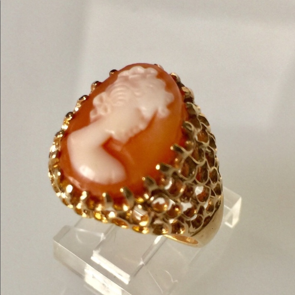 14k Vintage Cameo Ring - Gem